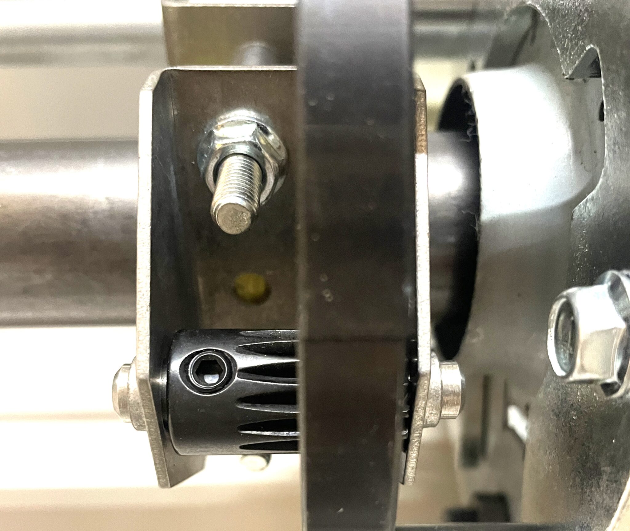 後付けできる！「スマートガレージKIT」シャッター電動化 その3 | YK-BASEブログ