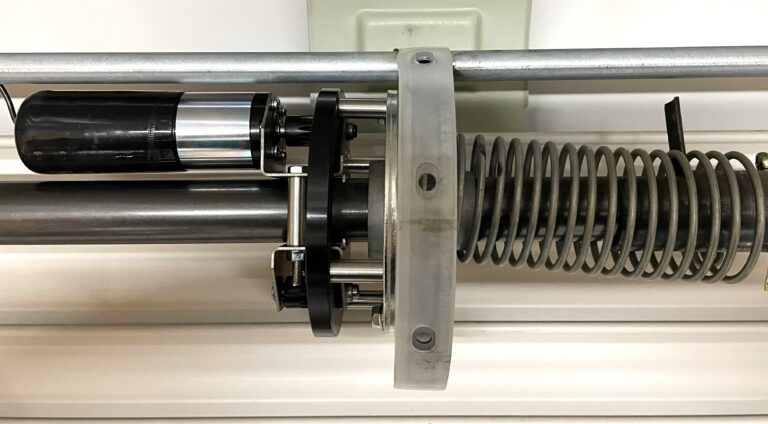 後付けできる！「スマートガレージKIT」シャッター電動化 その3 | YK-BASEブログ