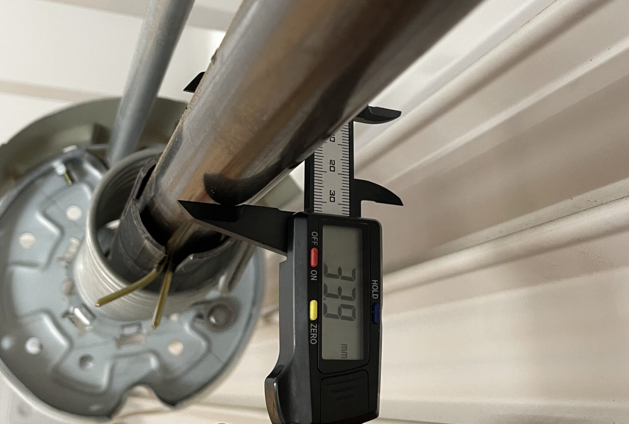 後付けできる！「スマートガレージKIT」シャッター電動化 その2 | YK-BASEブログ